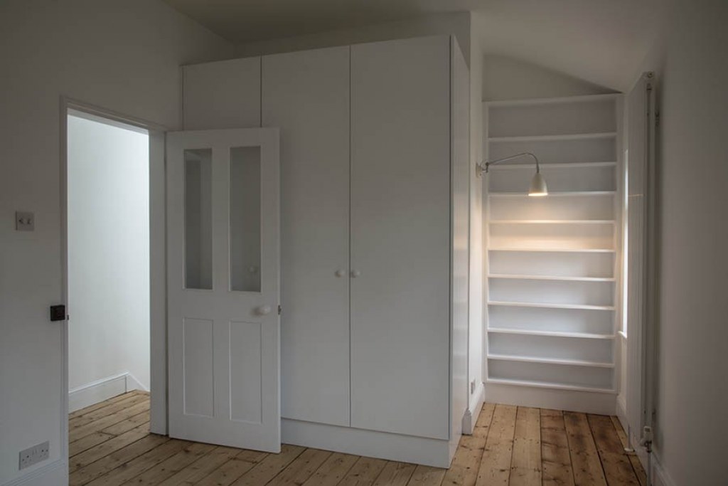 First floor bedroom / Johnstone Terrace - Architects.net